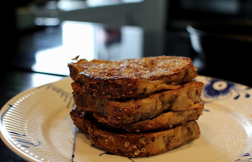 Opskrift på Arme Riddere/French Toast - syndig morgenmad i børnehøjde